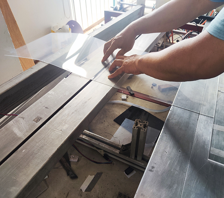 Bespoke the Acrylic Displays and the in-store Acrylic Displays ...