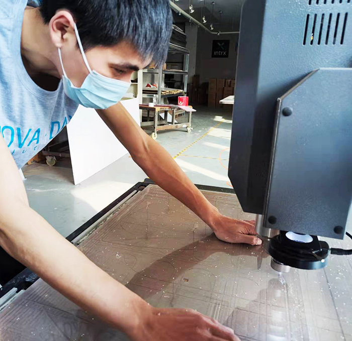 Bespoke the Acrylic Displays and the in-store Acrylic Displays ...